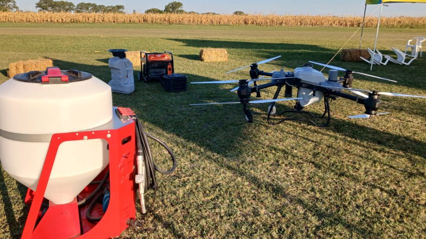 Jornada de demostración y puesta a punto de Drones agrícolas bajo el ...