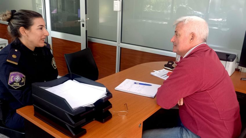 El Secretario de Seguridad y Defensa Civil, Fernando Arrospide, mantuvo ...